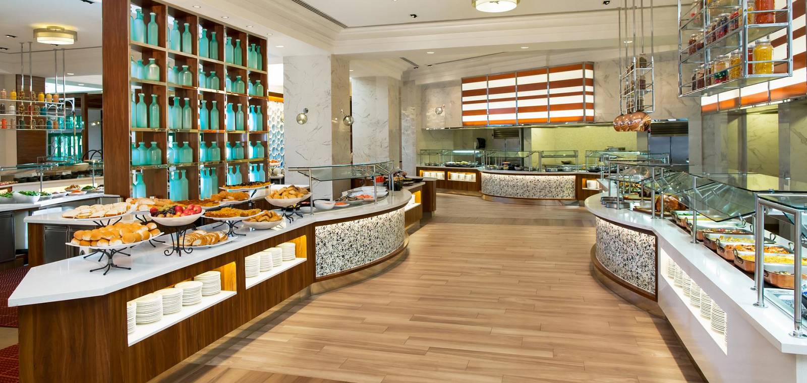 Atlantis Paradise Island - Luxury Bahamas Vacation Resort